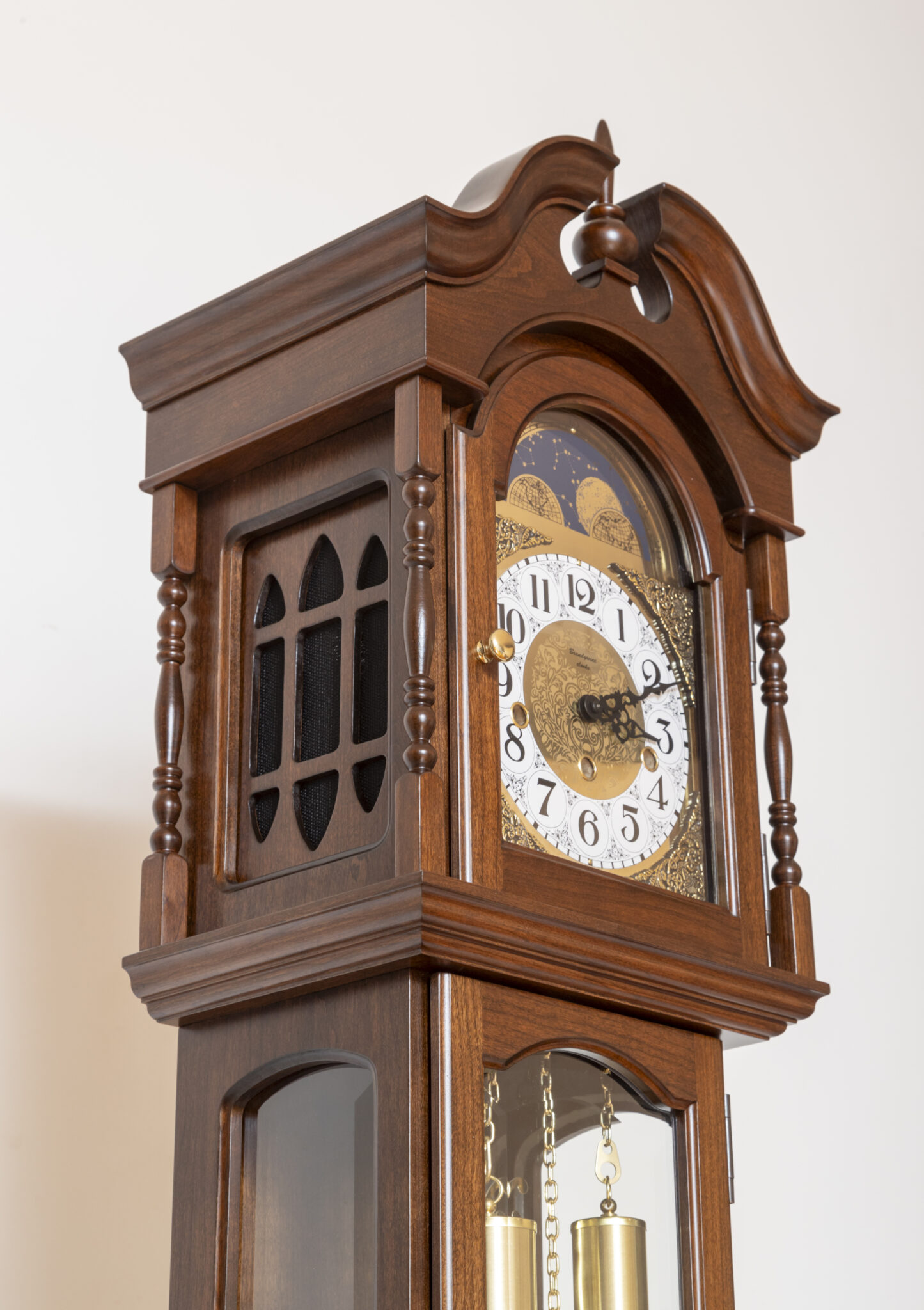 The Beautiful Elegant Granddaughter Clock | Old Time Chimes